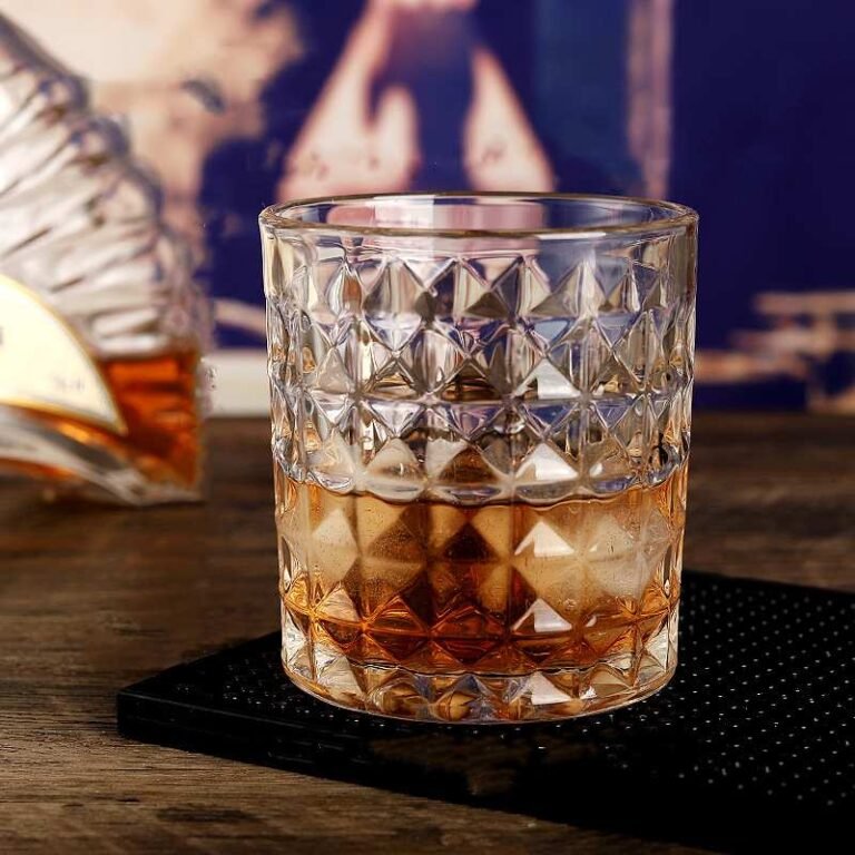 Custom Cocktail Glasses, Wholesale Bar Glasses | DM Glassware